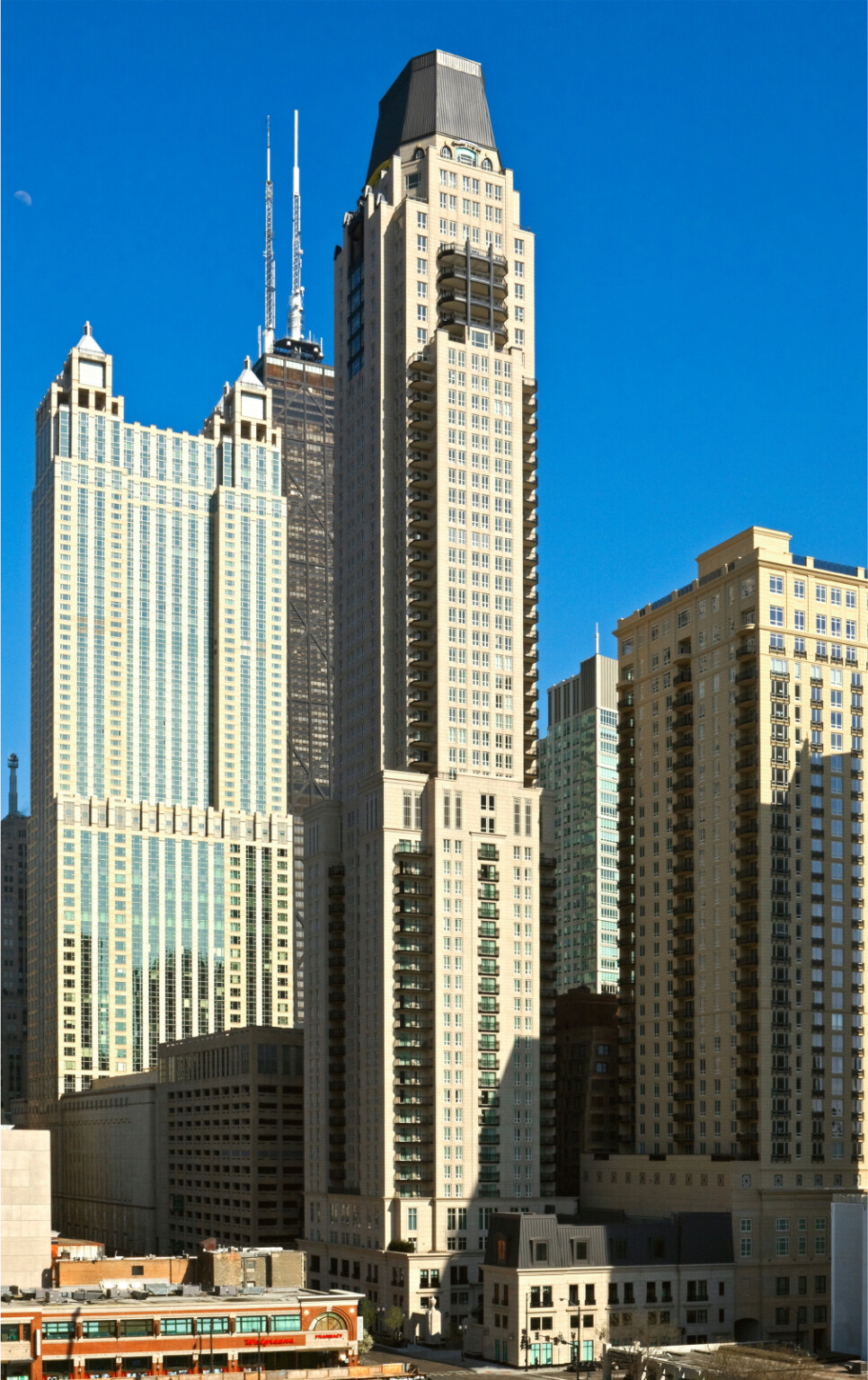 Waldorf Astoria Chicago – Lucien Lagrange